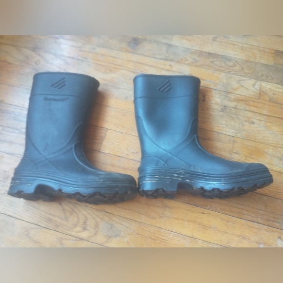 Northerner | Shoes | Northerner Waterproof Rain Boots Youth 3 Black ...